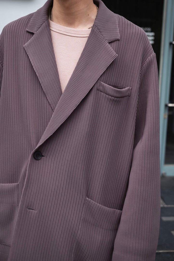 OVERSIZED GRADATION PLEATS JACKET | cliché