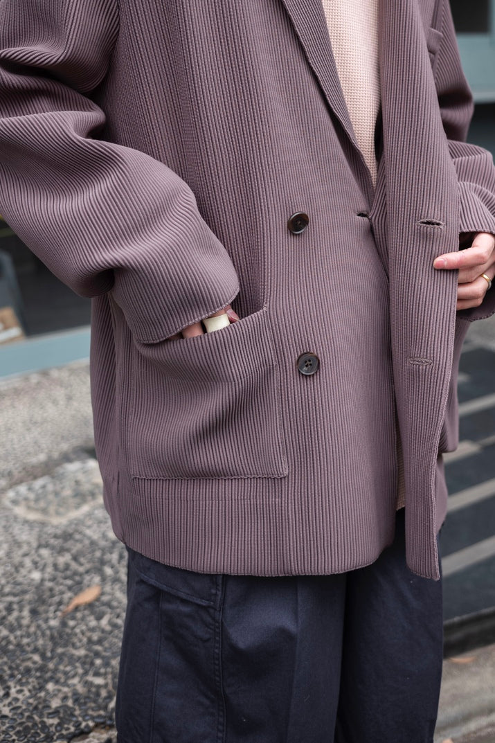 OVERSIZED GRADATION PLEATS JACKET | cliché